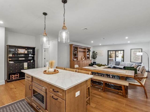 134 Court St Unit 7, Plymouth, US, MA