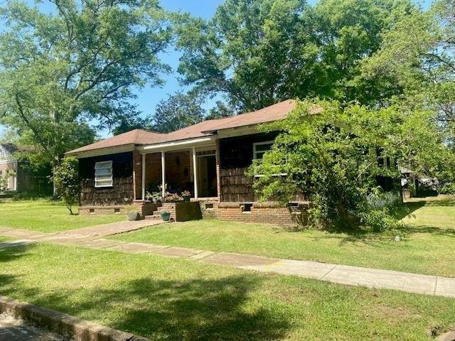 134 A and B W New York Ave, McComb, MS 39648