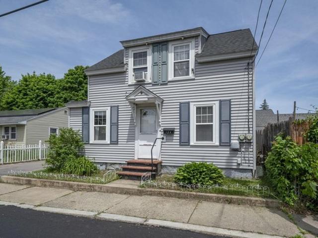 134 Ash St, Nashua, NH 03060