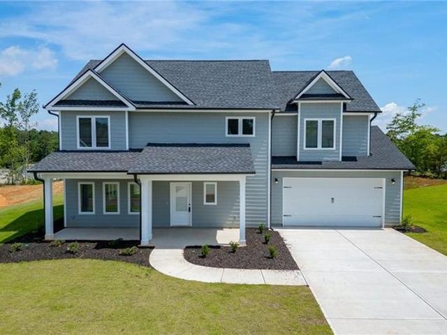 134 Boulder Dr, Toccoa, GA 30577
