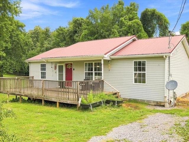 134 Birdie Dr, Rogersville, TN 37857