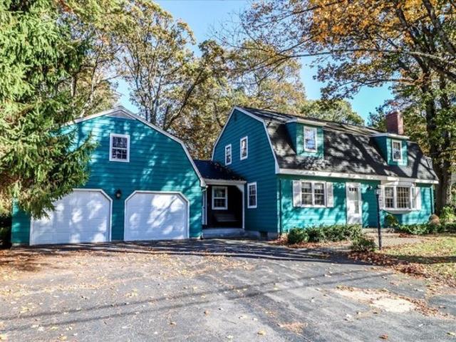 134 Brentwood Dr, Bristol, CT 06010