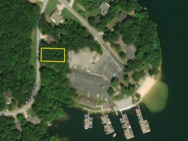 134 Burrough Ln, Crossville, TN 38558
