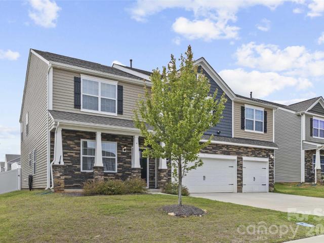 134 Giant Oak Avenue