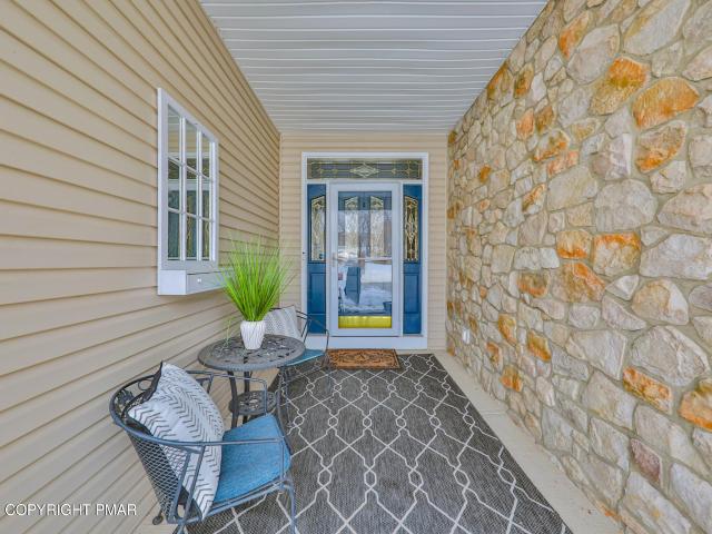 134 Glenmoor Circle S