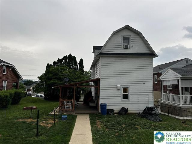 134 E High Street