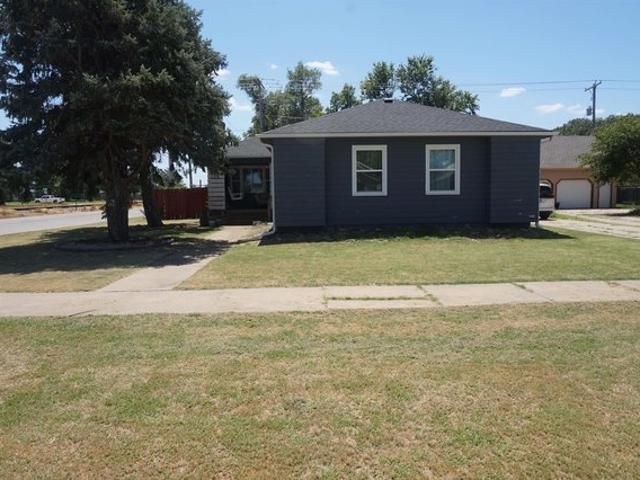 134 E Jewell Ave, Salina, KS 67401