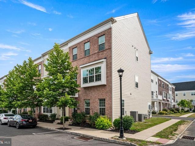 134 Easton St, Bensalem, PA 19020