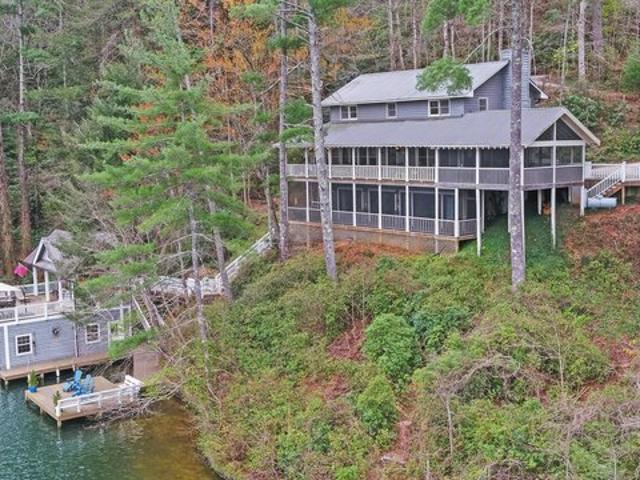 134 Ezzard Ln, Lakemont, GA 30552