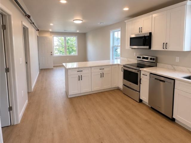 134 Florence Street 3