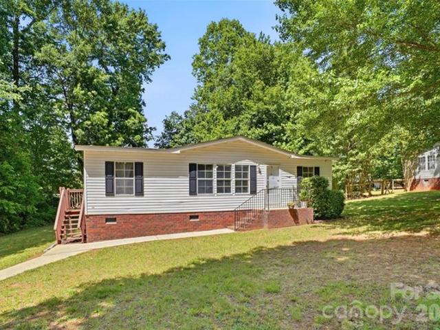 134 Knight N Gail Dr, Mooresville, NC 28115