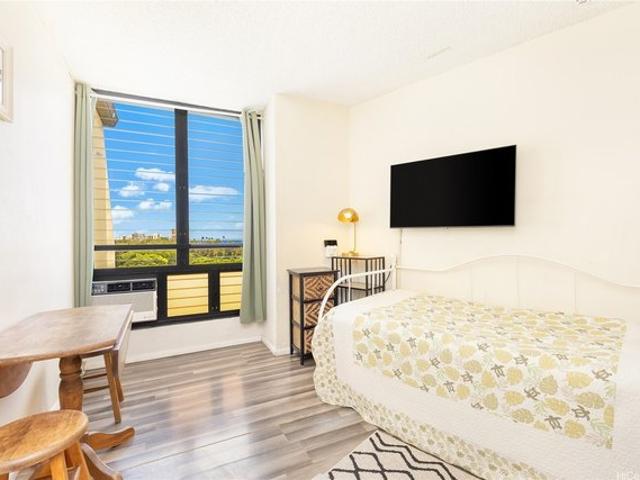 134 Kapahulu Ave Unit 907, Honolulu, HI 96815