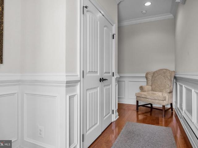 134 Kings Hwy W # 2A
