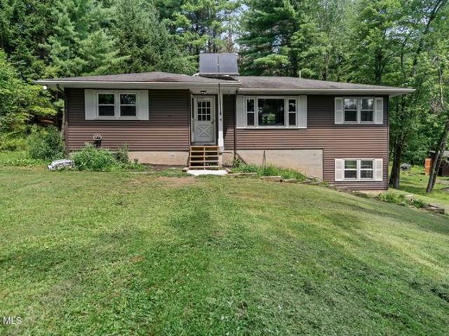 134 Hoags Corners Rd, Nassau, NY 12123