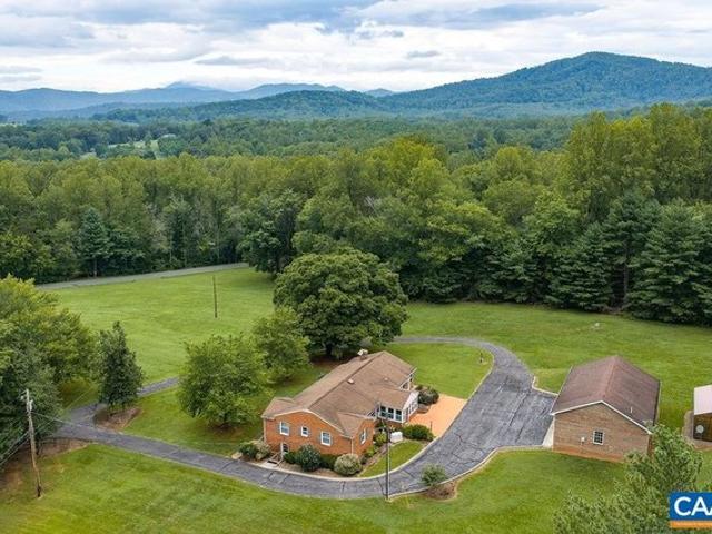 134 High Peak Ln, Shipman, VA 22971