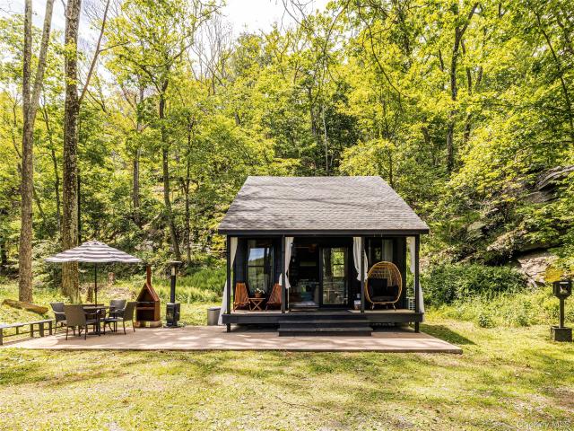 134 Irish Cape Road