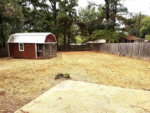 134 Lombardy Ln