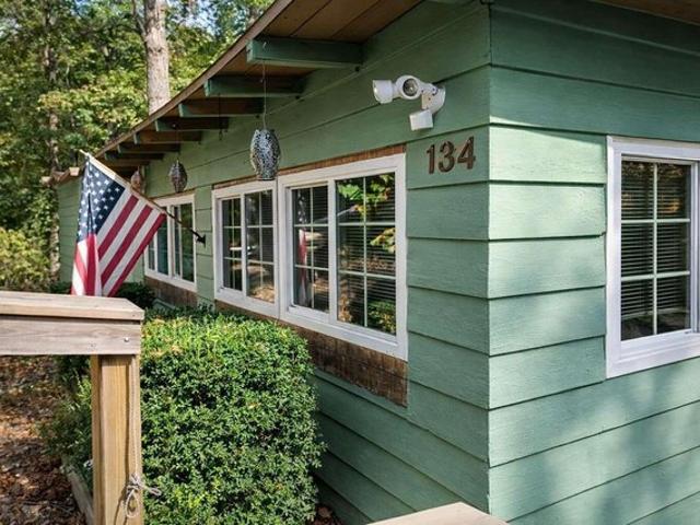 134 Laughing Ln, Rockaway Beach, MO 65740