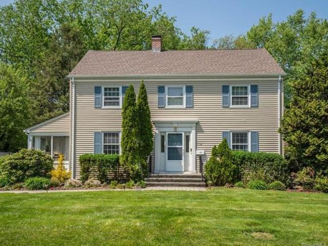 134 Lawler Rd, West Hartford, CT 06117