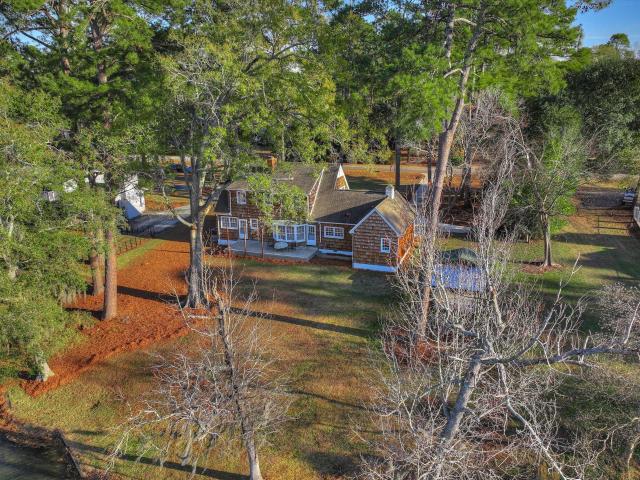 134 Lake Bluff Drive