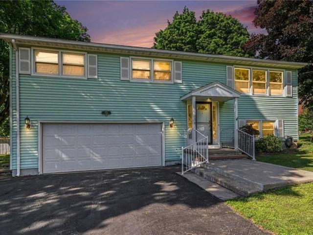 134 Lake Rd, Avon, NY 14414