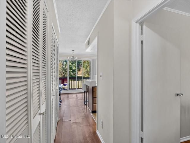 134 Lakeside Villla