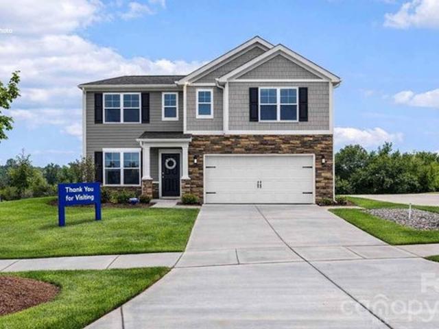 134 Maple Valley St, Statesville, NC 28677