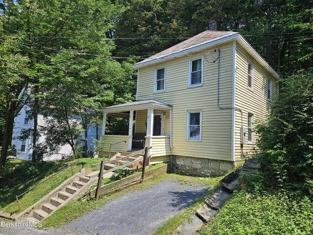 134 Meadow St, North Adams, MA 01247
