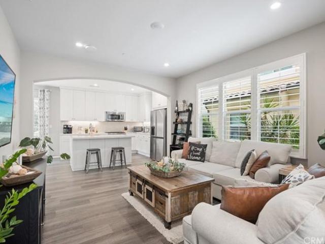 134 Milky Wy, Irvine, CA 92618