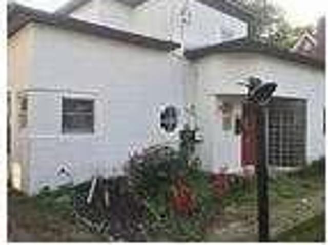 134 N Broadway Park Rent Is $500 and Also The Deposit Is $500