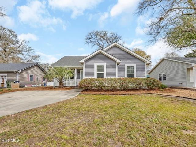 134 NW 17th St, Oak Island, NC 28465