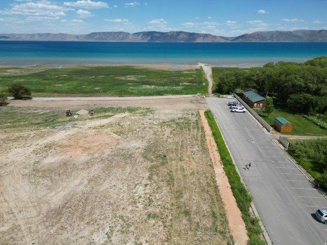 134 S Waters Edge Ln Unit 1, Garden City, UT 84028
