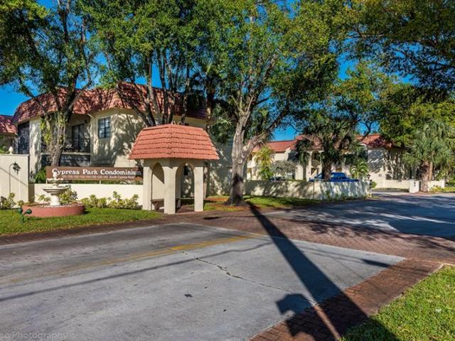134 S Cypress Rd Apt 425, Pompano Beach, FL 33060