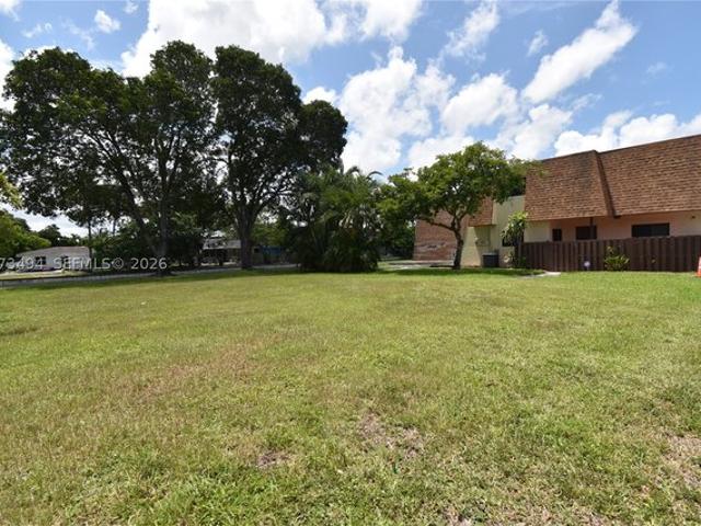 134 San Remo Blvd, North Lauderdale, FL 33068
