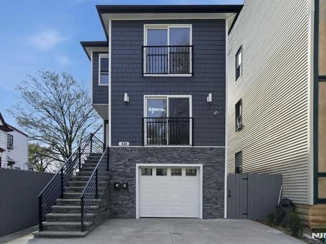 134 Shepard Ave, East Orange, NJ 07018