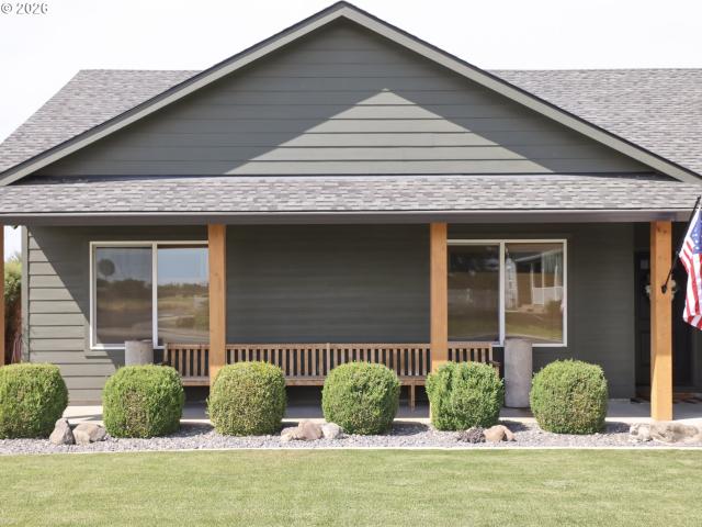134 sw desert sky dr