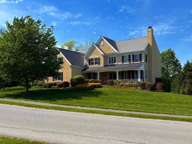 134 Portmarnock Dr, Avondale, PA 19311
