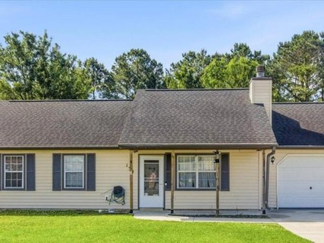 134 Parnell Rd, Hubert, NC 28539