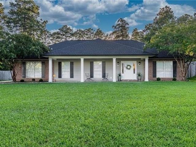 134 Pinewood Ave, Pineville, LA 71360