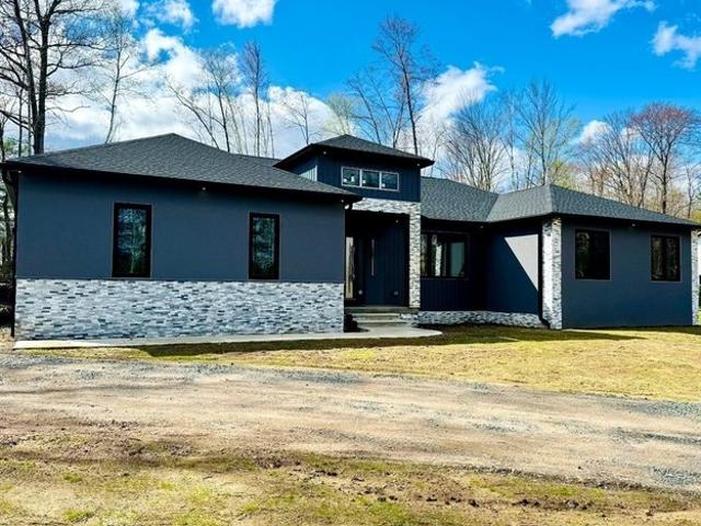 134 Russellville Rd, Westfield, MA 01085