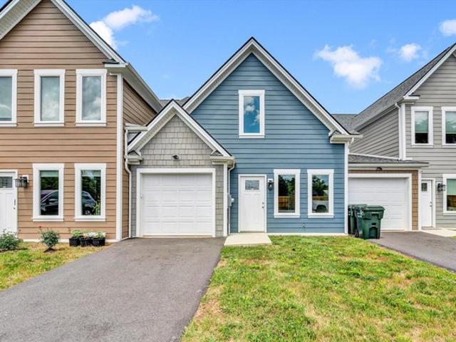 134 W Calhoun St, Salem, VA 24153
