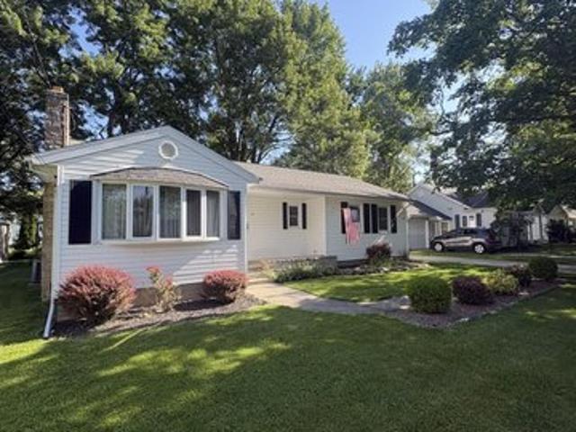 134 W Lincoln St, Wauseon, OH 43567