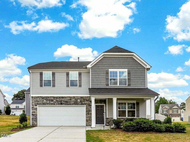 134 Wedmore Dr, Fuquay Varina, NC 27526
