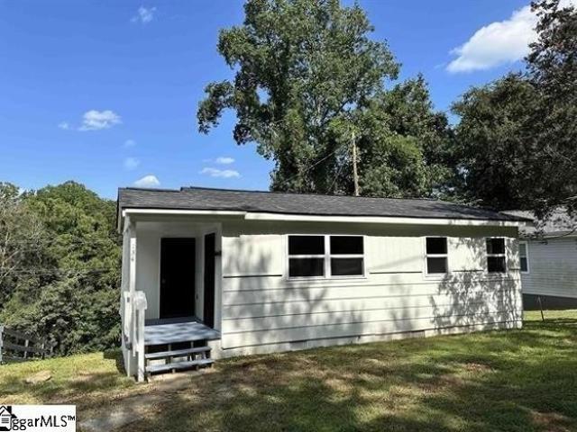 134 Westover Dr, Spartanburg, SC 29306