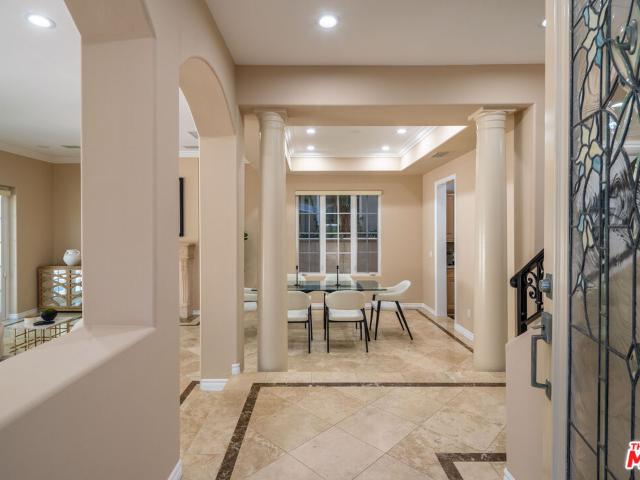 134 Voyage Mall, Marina del Rey, CA 90292 | MLS #26666 | Compass