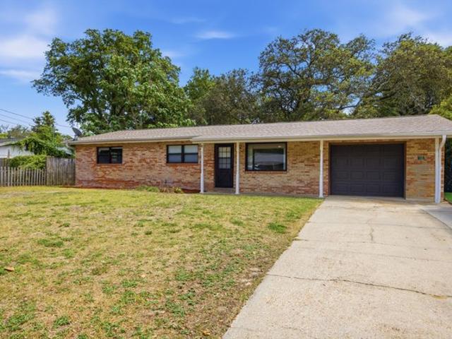134 Virginia Dr NW, Fort Walton Beach, FL 32548