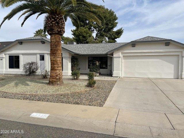 13540 W White Wood Dr, Sun City West, AZ 85375