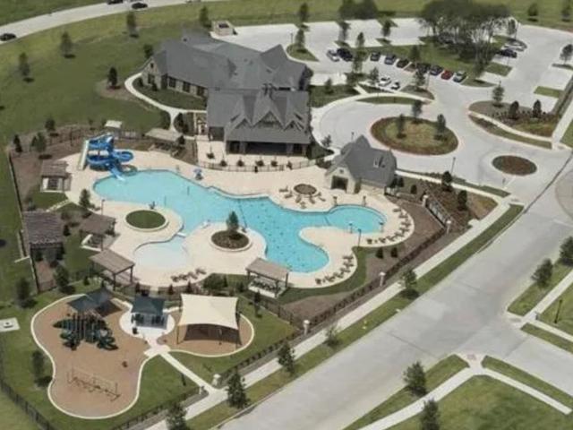 13541 N Mardi Gras Lane