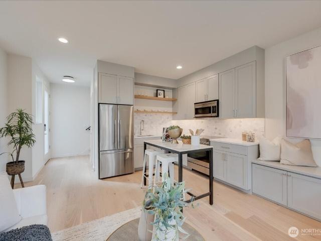 1354 th Ave NE, Unit A, Seattle, WA 98125 | MLS #2515