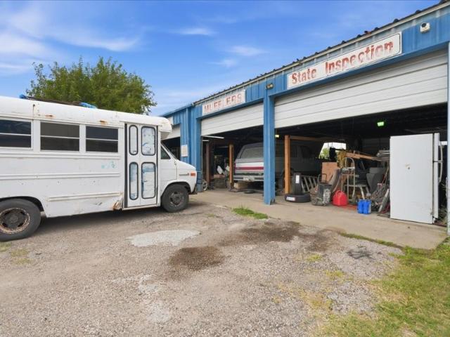 1354 W Wheeler